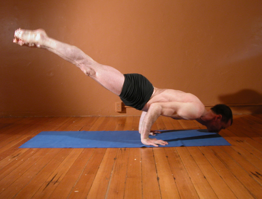 How to do Hamasasana (Swan Pose) Health Benefits of yoga asana ...